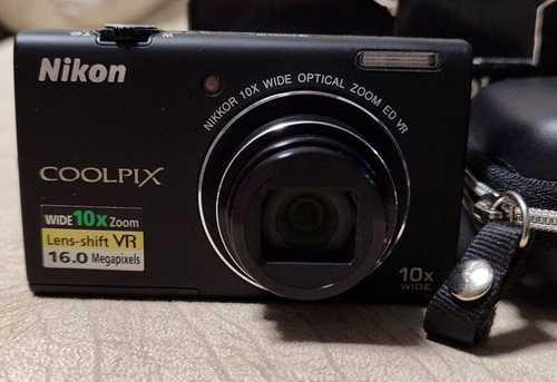Компактный фотоаппарат Nikon Coolpix s6200