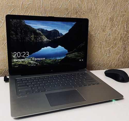 Ноутбук sony vaio i3