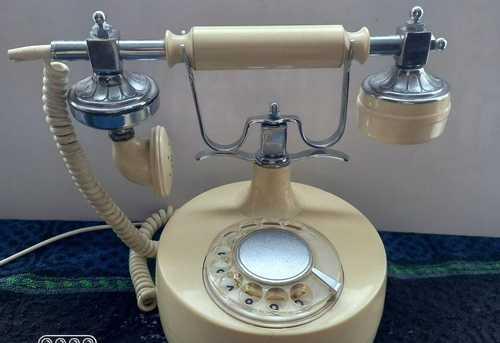Ретро телефон из СССР