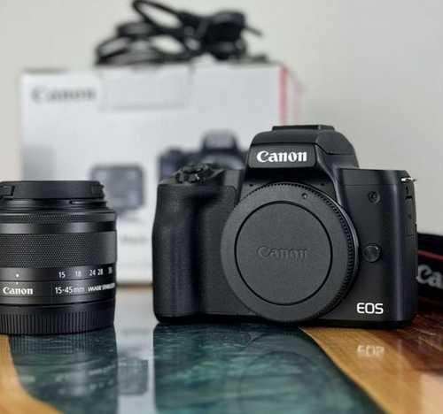 Canon M50 Mark II 15-45mm f/3.5-6.3 на гарантии