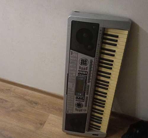 Синтезатор