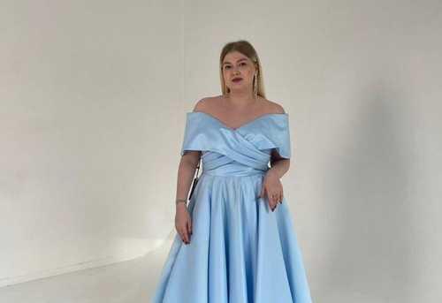 Платье на выпускной миди в голубом цвете