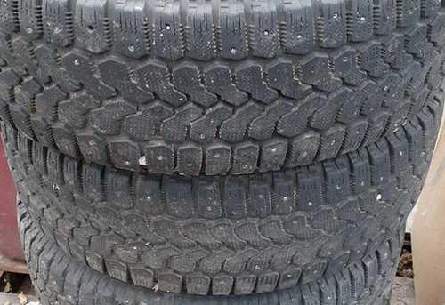 Yokohama F700 215/65 R16