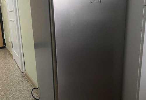 Холодильник мини Midea MR1080S