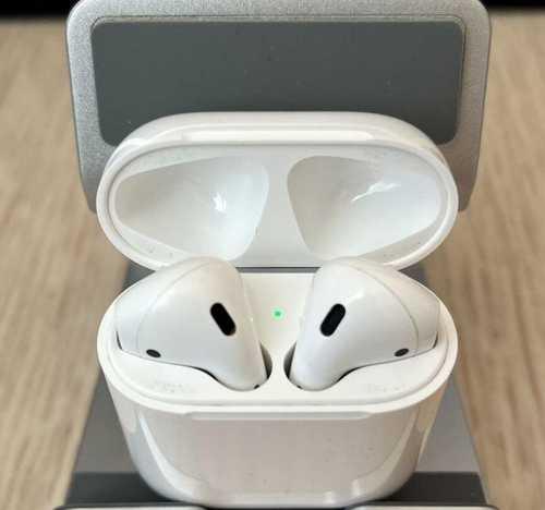 Беспроводные наушники Apple AirPods 2 с зарядным ф