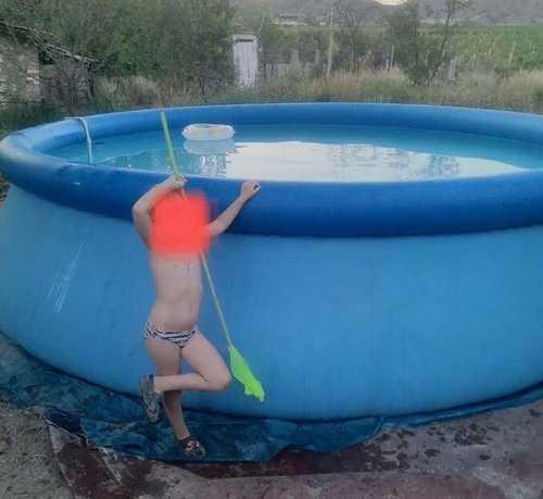 Бескаркасный бассейн intex
