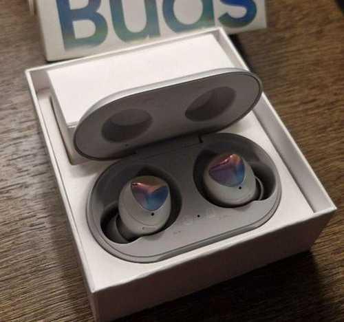 Наушники Samsung galaxy buds