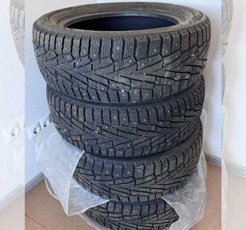 Roadstone Winguard WinSpike 235/55 R18