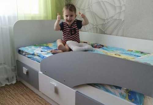 Детская кровать с бортиком новая 80х160