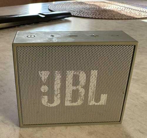 Колонки JBL GO