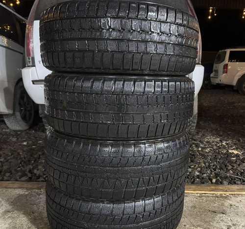 Bridgestone Blizzak Ice 235/50 R18