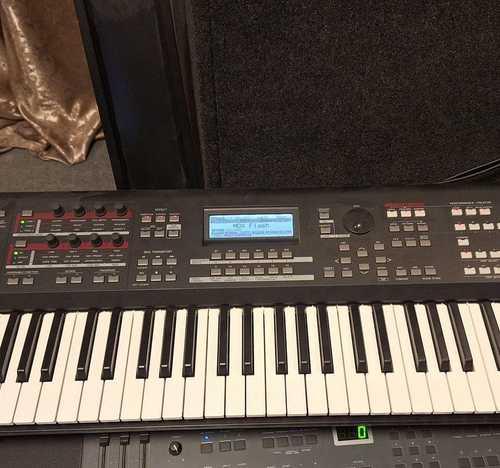 Yamaha moxf6