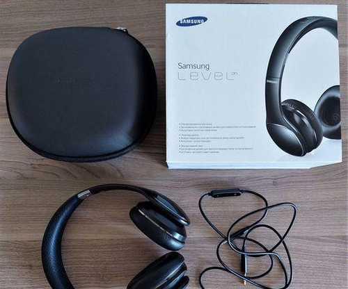 Наушники Samsung Level On-Ear (отл. сост.)