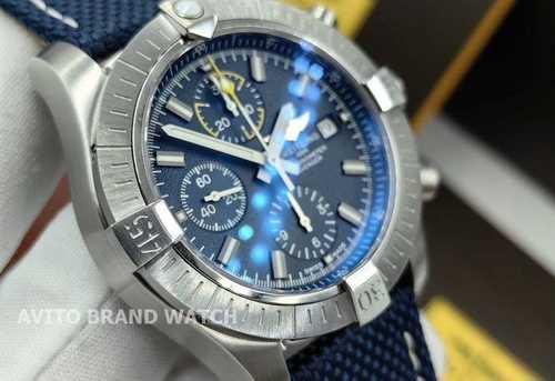 Часы Breitling Avenger Chronograph 45 Blue steel