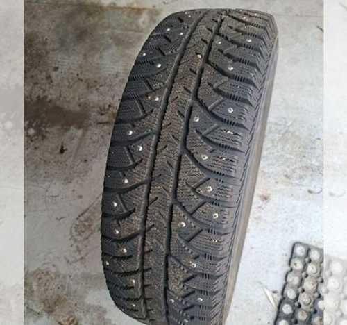 Bridgestone Ice Cruiser 7000 185/65 R15