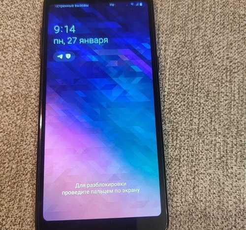 Samsung Galaxy A8 (2018), 4/32 ГБ