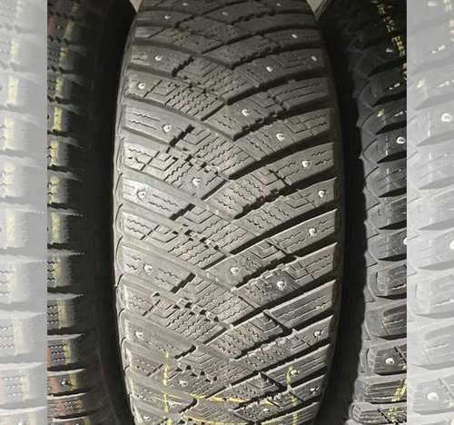 Goodyear Ultragrip Ice Arctic 215/65 R17 99L