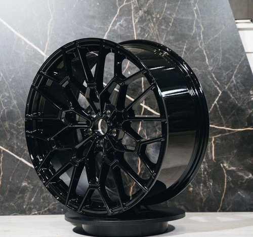 Кованные диски R22 BMW M5