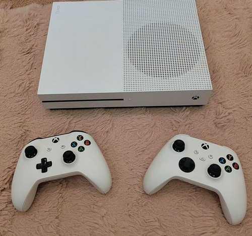 Xbox One S, 1TB, игры