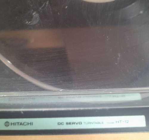 Проигрыватель винила Hitachi HT-12