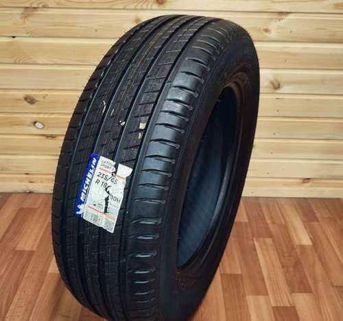 Michelin Latitude Sport 3 235/65 R18 110H