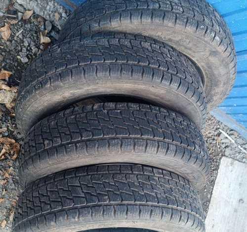 КАМА Кама-232 185/75 R16 95C
