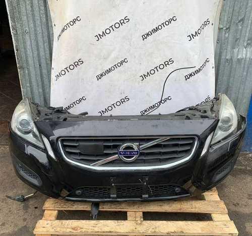 Передняя часть Вольво V60 2010-2013 Volvo S60