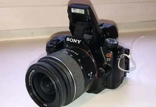 Sony Alpha SLT A37 Kit + Объектив