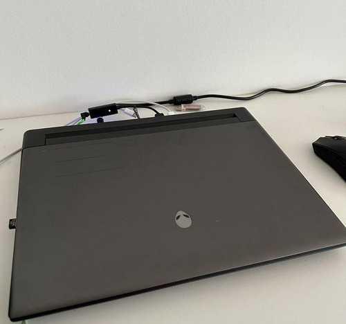 Dell alienware M16 r1