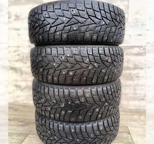 Dunlop SP Winter Ice 02 205/50 R17