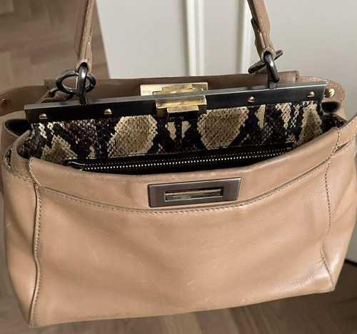 Сумка fendi peekaboo