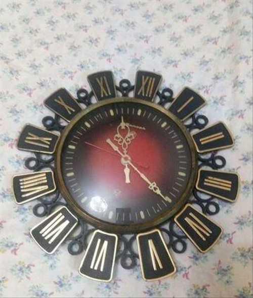 Настенные часы Янтарь СССР (черно-красные)