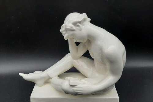 Скульптура, статуэтка, "Юноша с книгой" Конаково.С