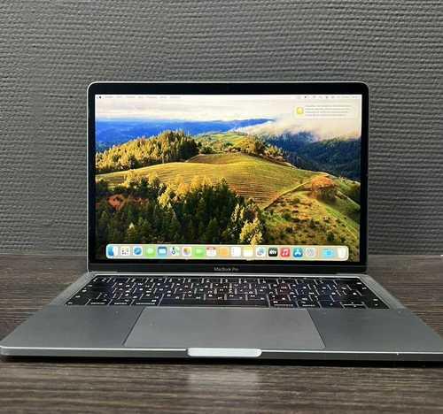 Apple MacBook Pro 13" Core i5. 8 гб, 256 гб