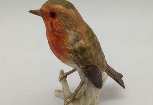Малиновка фарфоровая статуэтка фигура фарфор птица