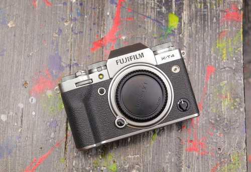 FujiFilm X-T4 Body Silver Argent s/n667