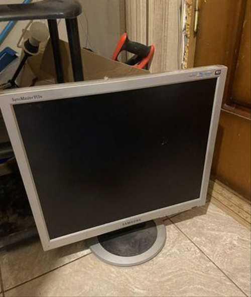 Монитор Samsung 913 n