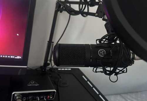 Микрофон AKG P220 + Звуковая карта behringer UMC22