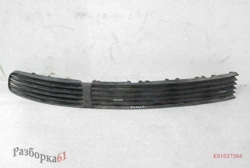 Решетка в бампер volkswagen passat B5. Ремонтирова