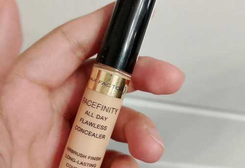 Max Factor консилер