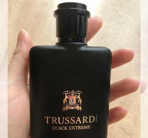 Trussardi Black extreme туалетная вода для мужчин