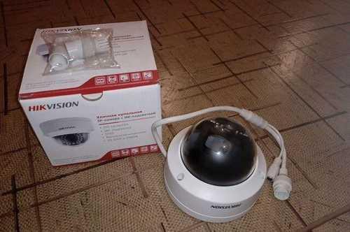 4MPx IP камера Hikvision DS-2CD1148-I/B