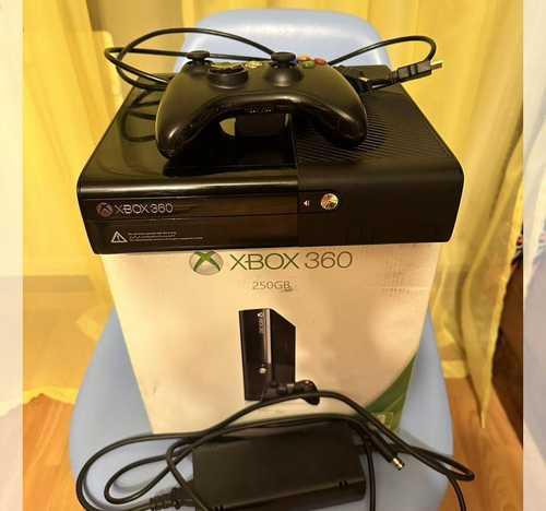 Xbox 360 e 250 gb