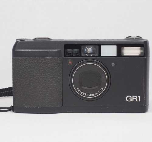 Пленочный фотоаппарат Ricoh GR1 черный компактный