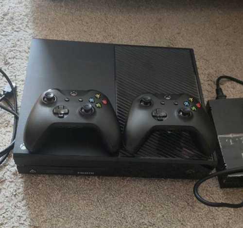 Xbox one, 2 джойстика, 500 gb
