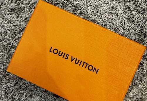 Коробка Louis Vuitton