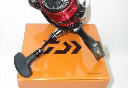 Катушка Daiwa Ninja LT 3000-C модель 2023 года