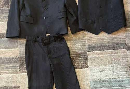 Школьный костюм для мальчика 146 черный
