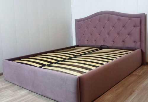 Кровать в каретной стяжке