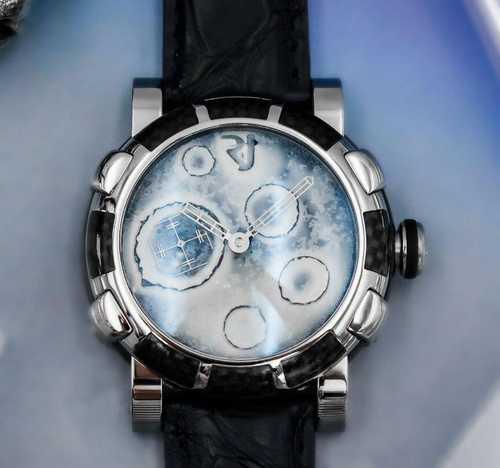 Часы Romain Jerome Moon Dust-DNA